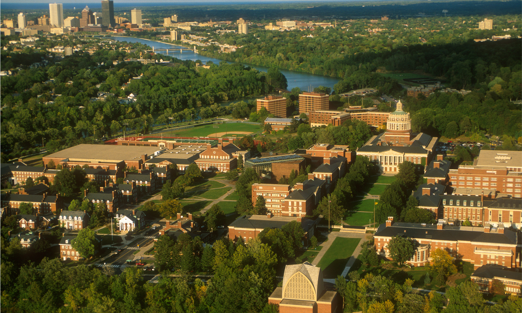 Celebrating a legacy in optics - Alumni News