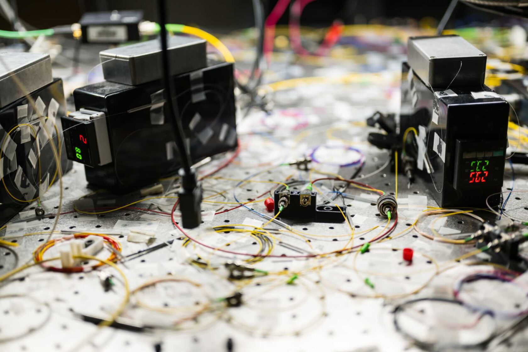 New surface acoustic wave techniques could lead to surfing a quantum internet
